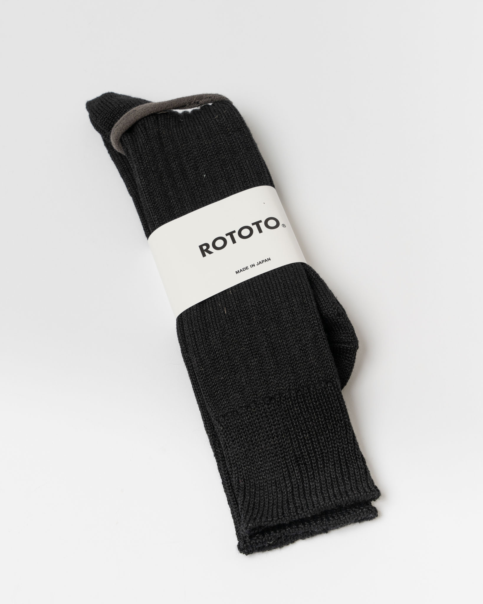 ROTOTO R1461 Socks in Black Curated at Jake and Jones